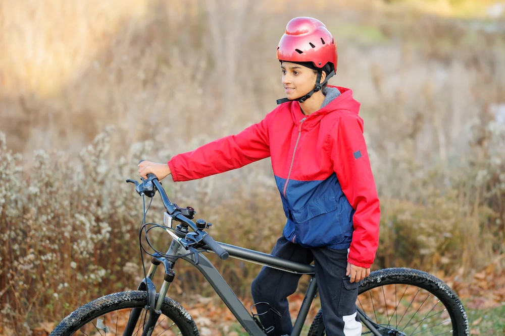New bike helmet keeps Sikh kids safe without sacrificing religious custom
